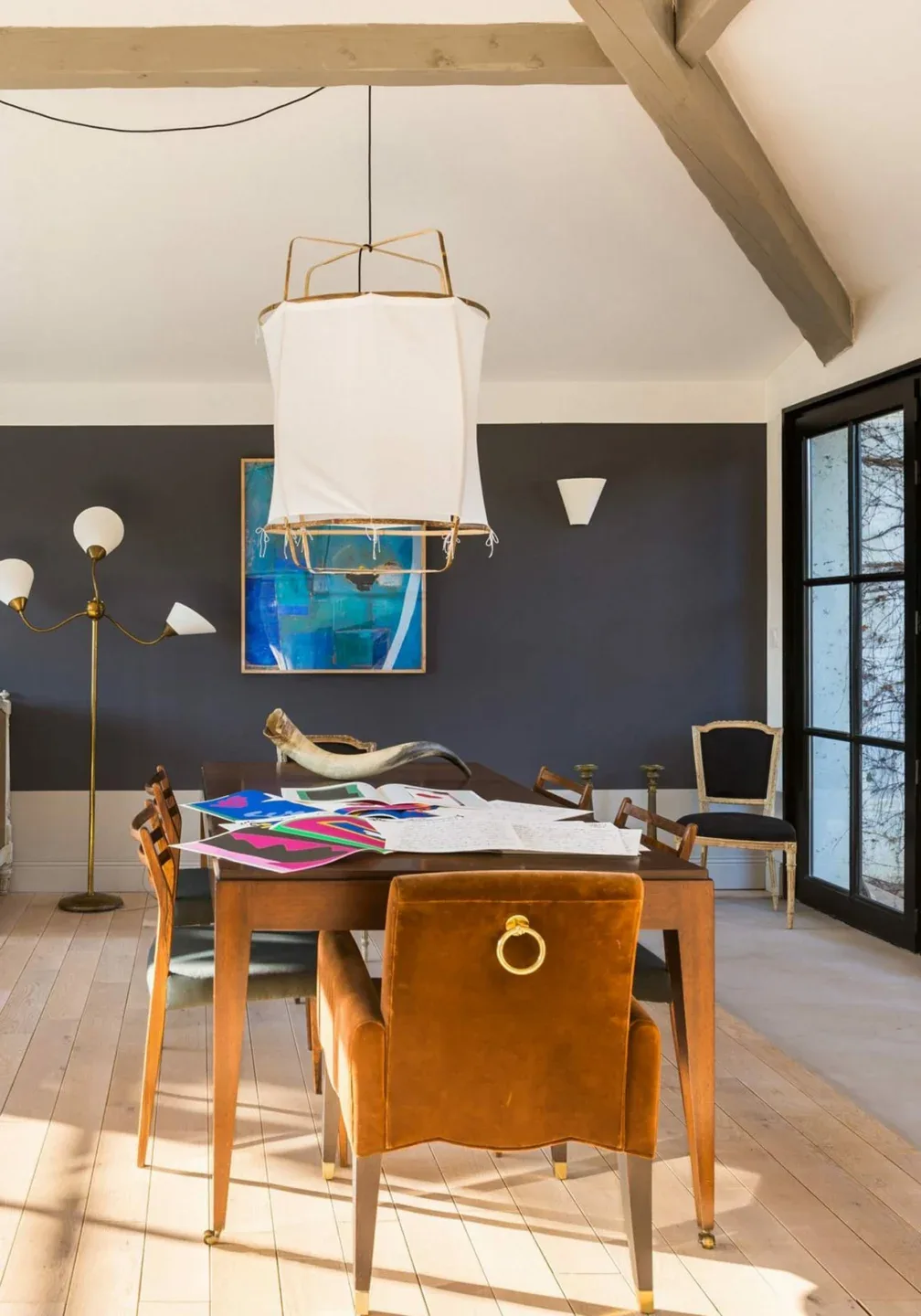 Charming house with pool and garden – House-Diaries.com