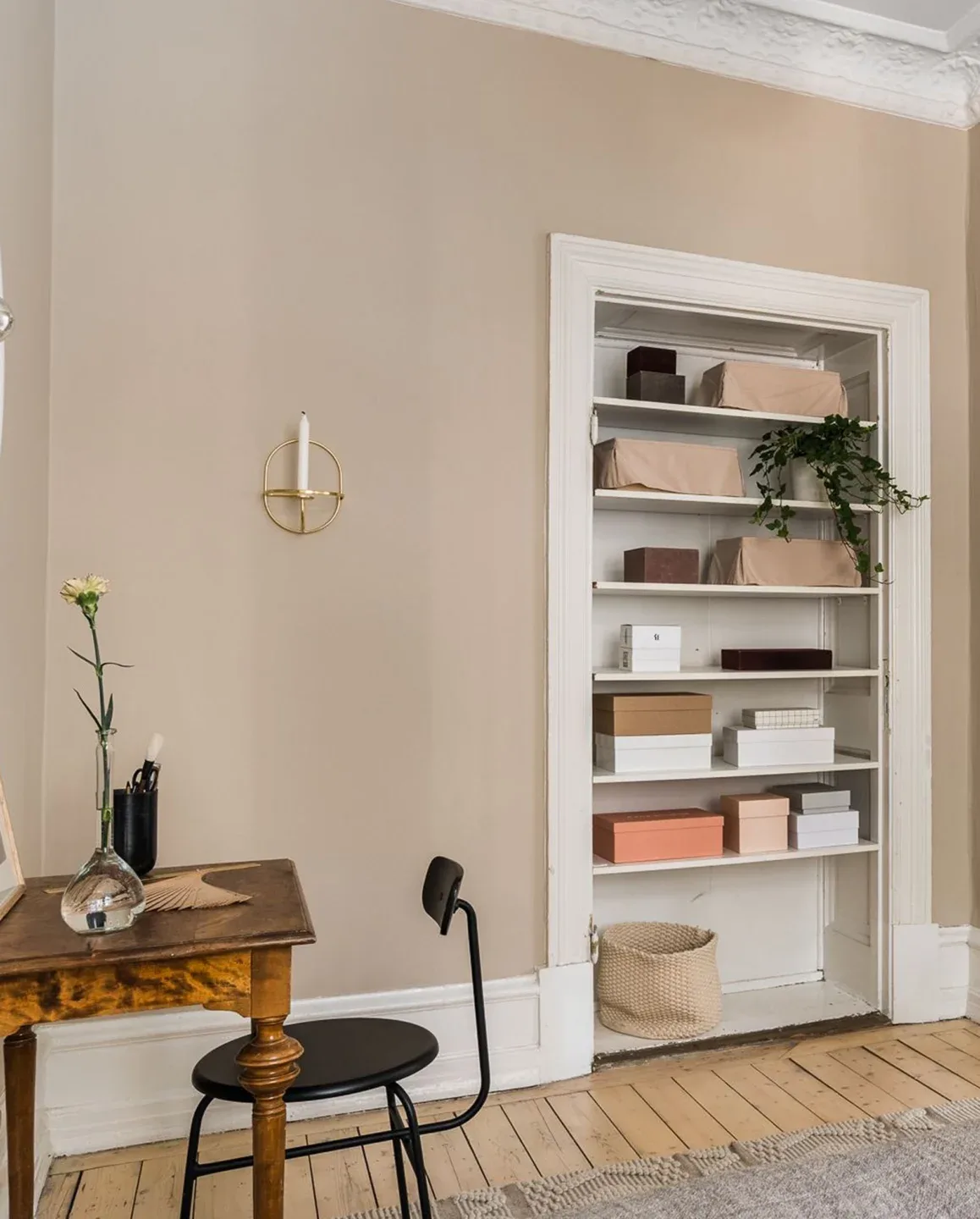 Spring spirit in beige tones – House-Diaries.com