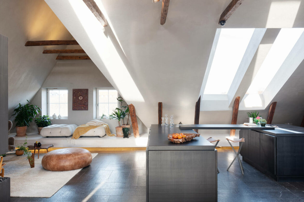 Design and colorful loft under the roof, in Stockholm – House-Diaries.com